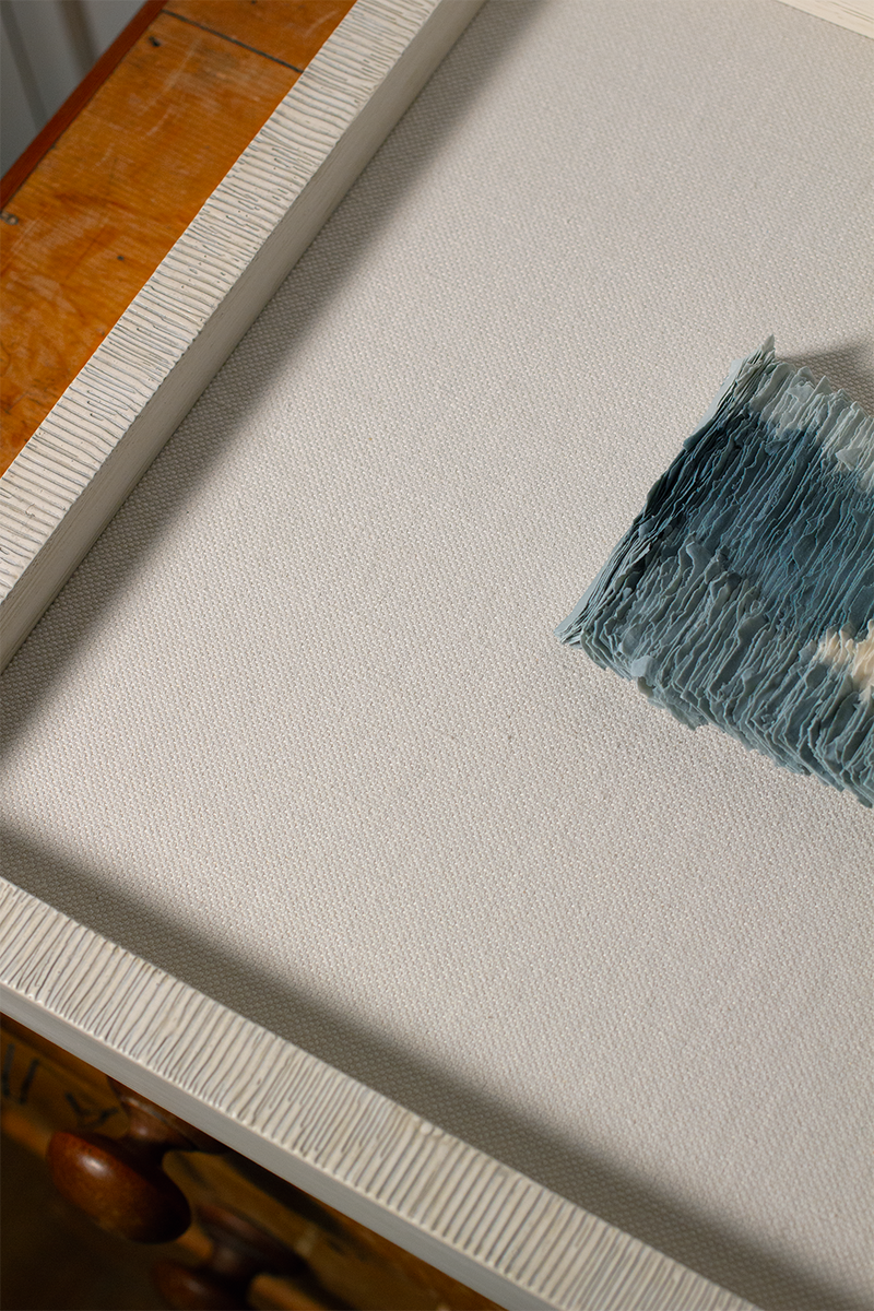 Sara Dodd Light Blue Ceramic Art – Patrick Ireland Frames